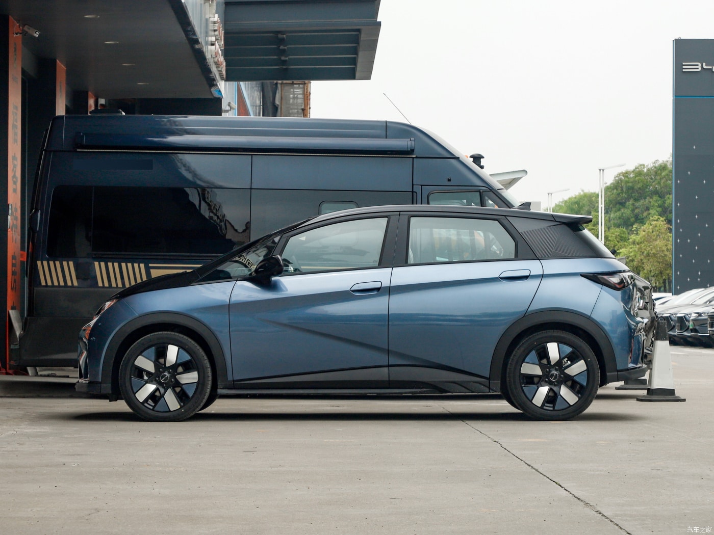 2023 BYD Dolphin 401km Knight Edition | A Global Auto Trader In China